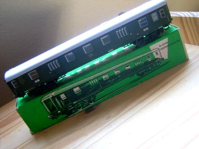 MÄRKLIN SPUR H0 D-Zug Gepäckwagen der DB (4026) EUR 1,00 - PicClick DE