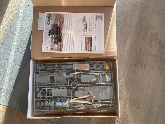 NEU INKLUSIVE VERSAND ICM 35014 1:35 Kozak-2 Ukrainian MRAP Armored ...