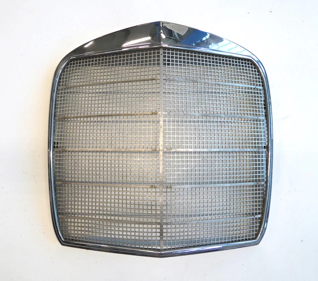 GRILLE DE CALANDRE Mercedes W110 A1108880015 A1108800085 EUR 517,50 ...