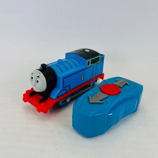 THOMAS & FRIENDS TrackMaster R/C Thomas The Train Engine Remote Control ...