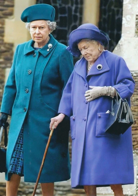PHOTOGRAPH OF QUEEN Elizabeth II and Queen Elizabeth, the Queen Mother ...