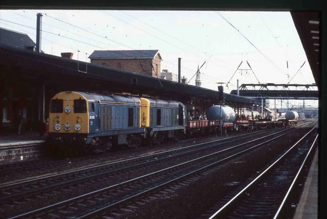 35MM SLIDE BR British Railways Diesel Loco Class 20 2035 102 doncaster ...