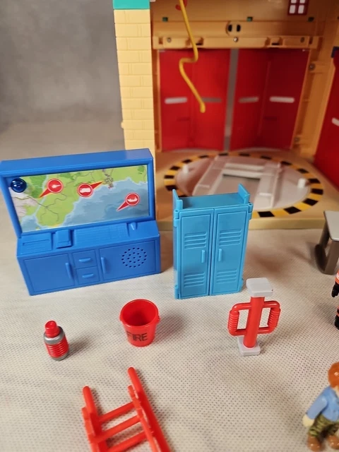 CBEEBIES FIREMAN SAM Pontypandy Fire Station With Figures And ...