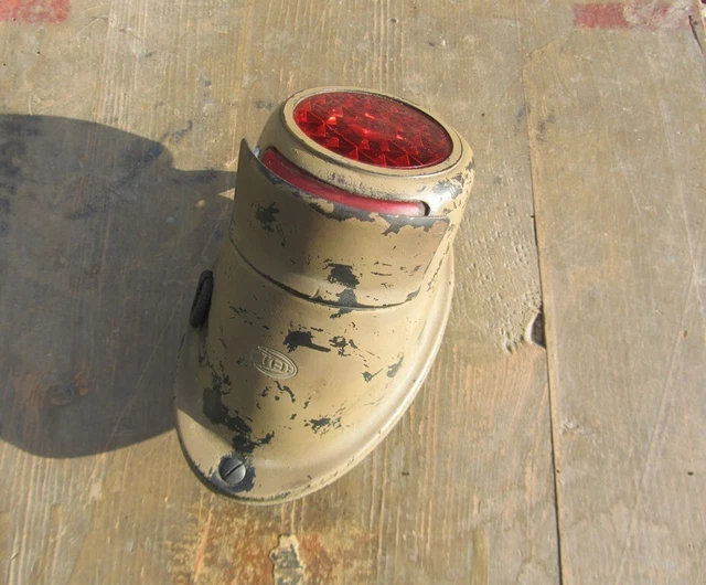 ZUNDAPP KS 750 - BMW R75 - Hella Rucklicht - Wehrmacht Gespann EUR 1. ...