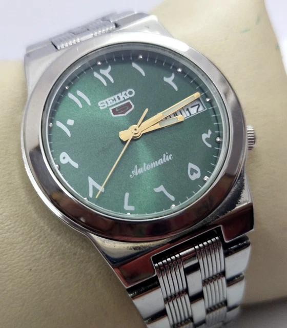 VINTAGE SEIKO 5 Automatic Green Dial Men's Watch Transparent Back Arabic Numbers EUR 75,65 ...