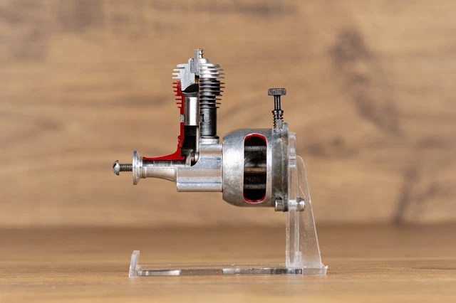 CUTAWAY DISPLAY COX 049 Babe Bee Model Aeroplane Engine On An Acrylic ...