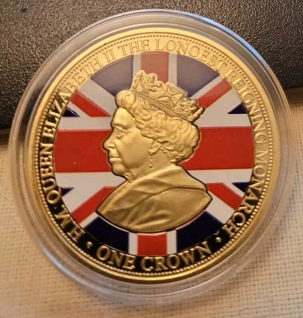 QUEEN ELIZABETH II British One Crown Coin Longest Reigning Monarch £5. ...