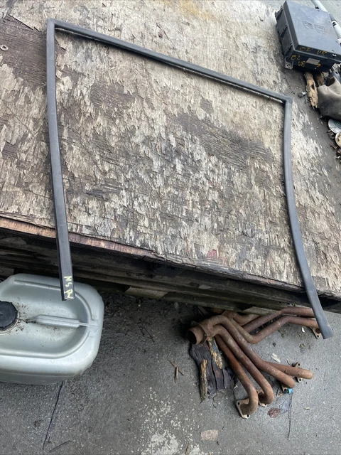 RANGE ROVER P38 Near Side And Off Side Rear Rubber Door Window Seals ...