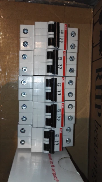 5X DISJONCTEUR ABB s202 D40 400V 40A *** 2CDS252001R0401 EUR 55,00 - PicClick FR