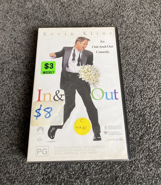 IN & OUT VHS Video Tape Kevin Kline Tom Selleck Comedy Movie Ex Rental ...