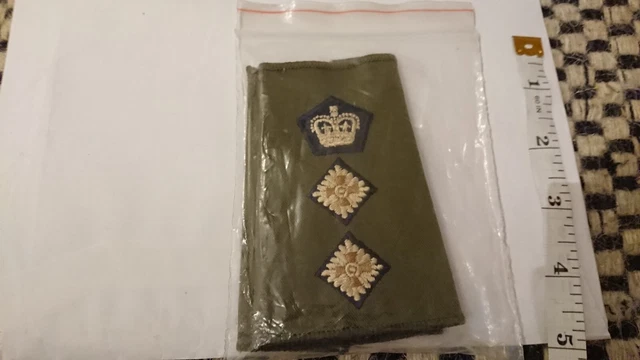 BRITISH ARMY COLONEL Rank Slides Epaulettes Olive Green X2 £8.00 ...