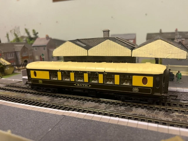 TRIANG R.228 PULLMAN Car Coach 'RUTH' - OO Gauge - Unboxed £9.00 ...