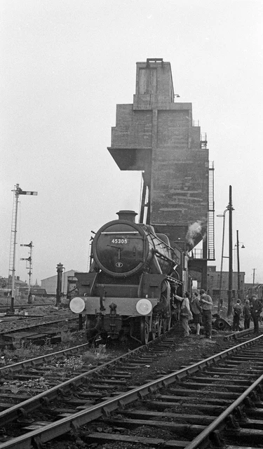 ORIG. 35MM RAILWAY Negative Black 5 45305 Lostock Hall 2 8 68 ...