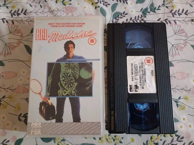 BAD MEDICINE - Steve Guttenberg - VHS Video Good CONDITION FREE POSTAGE ...