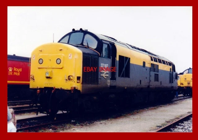 PHOTO BR Class 37 Loco No 37197 £1.65 - PicClick UK