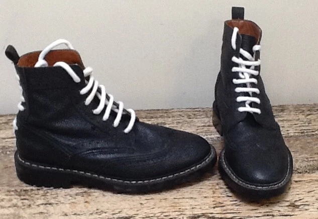 GIVENCHY: COMMANDO RUNWAY Ankle Boots Black Leather - Brogue Pattern S ...