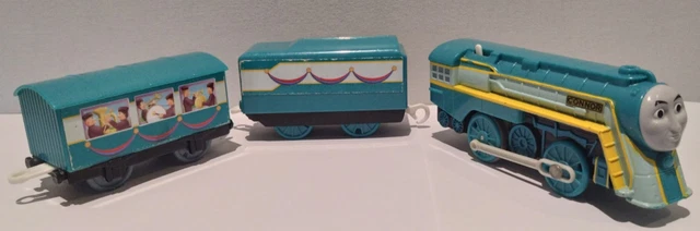 THOMAS & FRIENDS Trackmaster Connor Engine Tender & Carrage Coach £22. ...