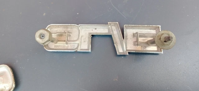 HOLDEN COMMODORE VB VC VH SLE Grill badge X2 $70.00 - PicClick AU
