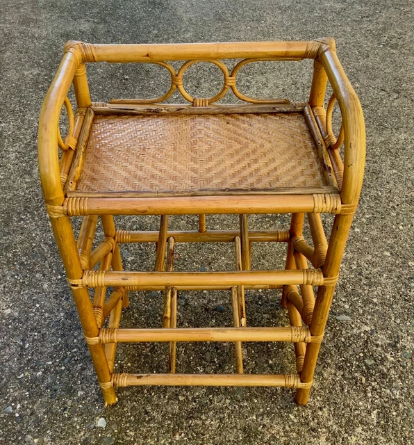 TRÈS JOLI PETIT MEUBLE de Rangement en ROTIN Tressé EUR 40,00 - PicClick FR