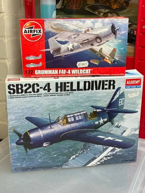ACADEMY 1/72 SB2C-4 Helldiver & Airfix Grumman F4F-4 Wildcat, contents ...