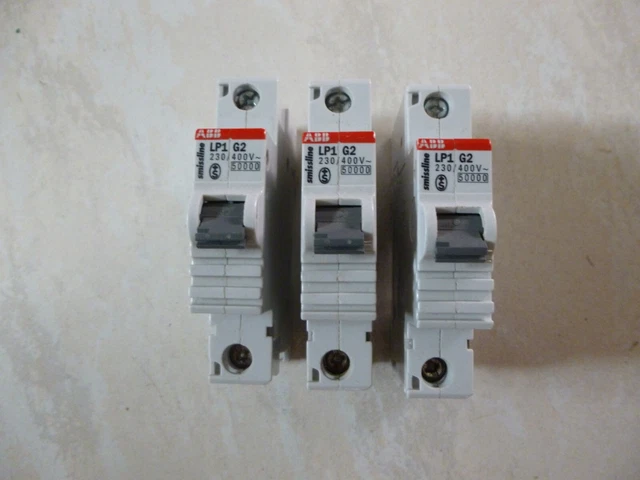 LOT DE 3 Disjoncteurs différentiels ABB LP1 G2 230 / 400V Type 50H/50S ...