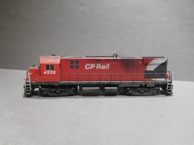 ATLAS HO SCALE C424 Diesel Locomotive CP Rail #4235 with DCC $129.50 ...