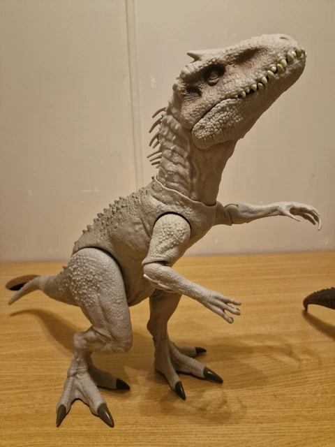 JURASSIC PARK WORLD Indominus Rex & Carnotaurus Toro Dinosaur Figure ...