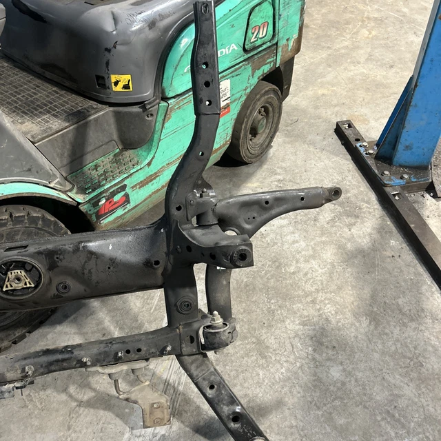 VW MAN CRAFTER 2022 Front Subframe Axle Cradle. 2N0407151 £260.70 ...