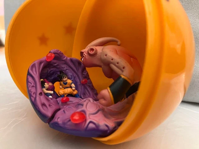 DRAGON BALL CAPSULE Majin Buu Buu Son Goku Vegeta Buu body inside fight ...