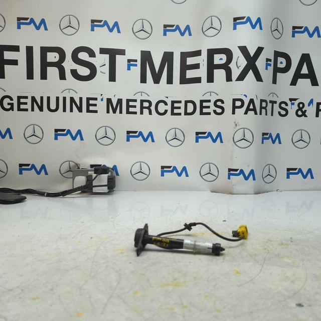 MERCEDES C-CLASS W205 Bonnet Pedestrian Actuator A2059060002 2014 ...