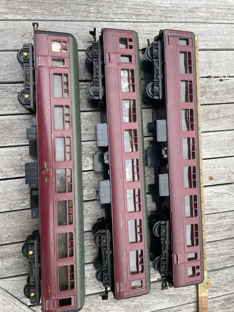 THREE TRIANG PASSENGER Train Carriages £36.00 - PicClick UK