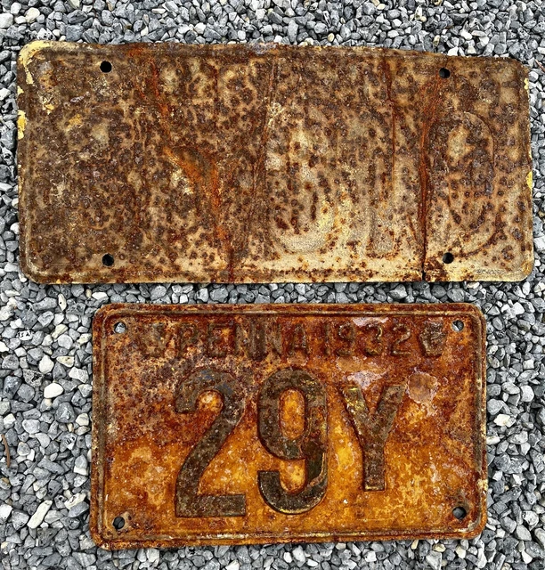 VINTAGE/ANTIQUE 1929 1932 Pennsylvania License Plates Rusty Dusty Barn ...