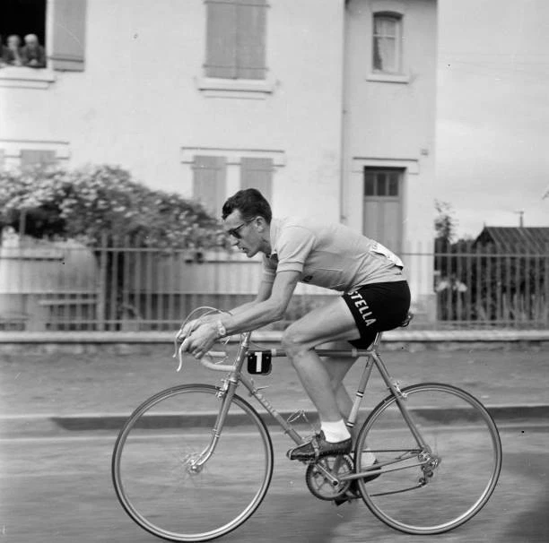 FRENCH ROAD & Track Cyclist Louison Bobet C1950s 8 Old Cycling Photo $8 ...