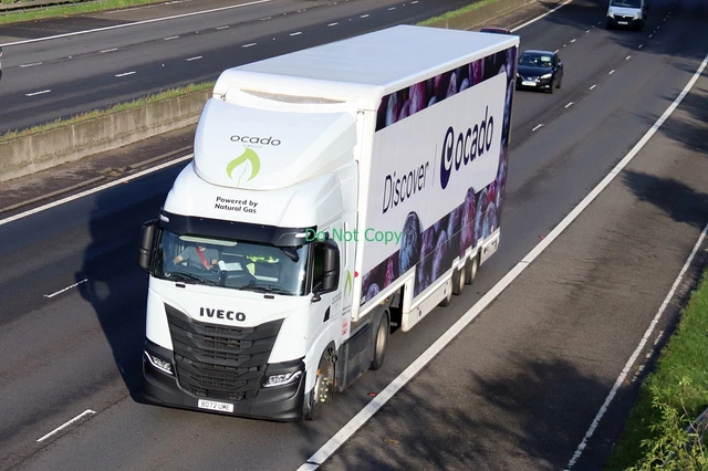 12X8 TRUCK PHOTO BD72 UME Iveco Ocado £4.99 - PicClick UK