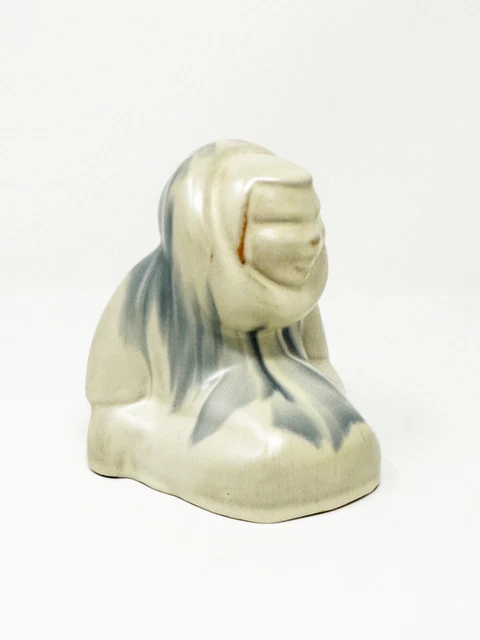 HURONIA POTTERY LTD Inuit Eskimo Figurine 5" Tall White & Blue Glaze ...