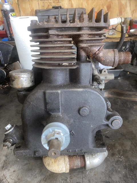 VINTAGE BRIGGS & Stratton Motor / Model Y EUR 69,56 - PicClick FR