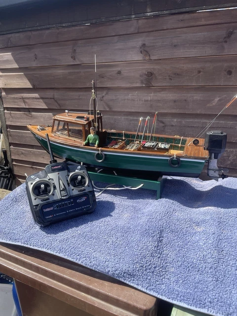 LARGE WOODEN RC Fishing Boat**Inc Stand**Controller**Superb Model ...