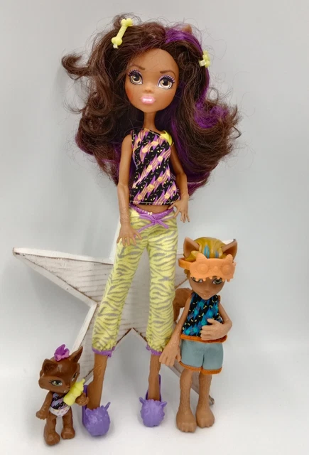 POUPÉES MONSTER HIGH Dolls Monster Family of Clawdeen Wolf Barker ...