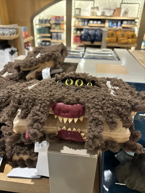 UNIVERSAL STUDIOS HARRY Potter Monster Book of Monsters Hand Puppet ...