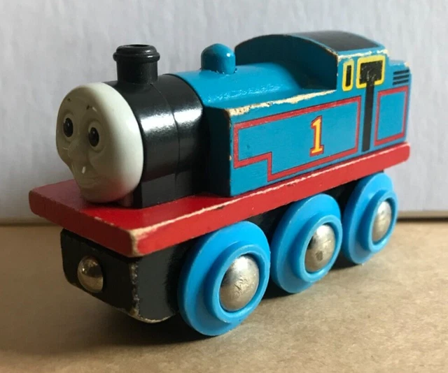 GENUINE BRIO WOODEN Thomas The Tank Engine Train For Railway Layout £12 ...