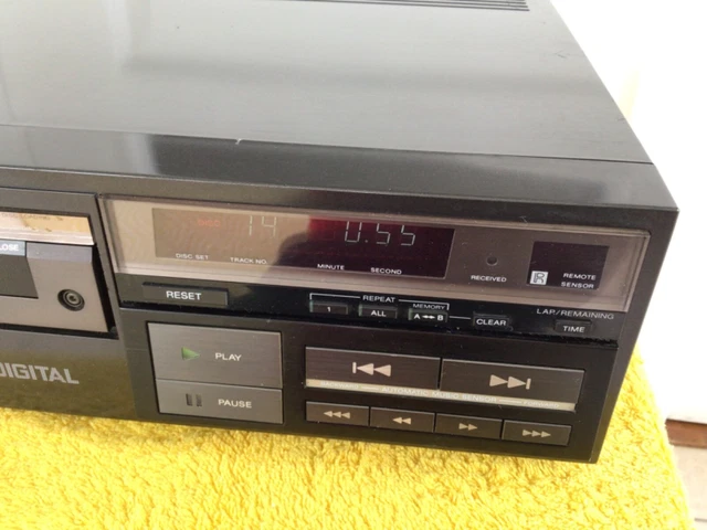 WORLDS FIRST CD player. Sony CDP101. Full Working order. Nice condition ...
