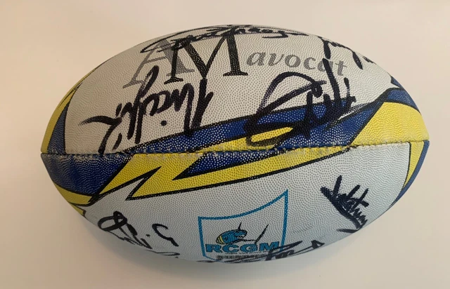 BALLON RUGBY LA Grande Motte RCGM et autographes des joueurs du MHR ...