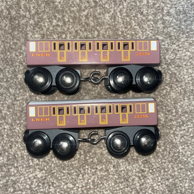 BRIO FLYING SCOTSMAN Passenger Coaches, Wooden Trains, LNER 22356 Set ...