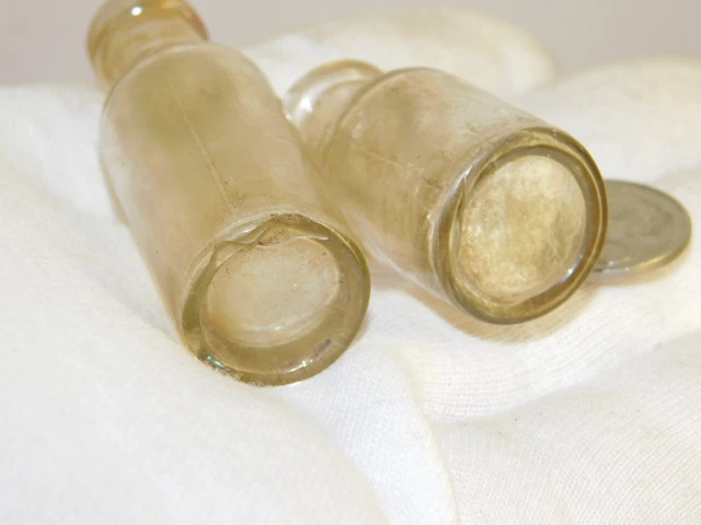 ANTIQUE CHINESE GOLDFIELDS Miniature Opium Pain Killer Vials X2 Old ...