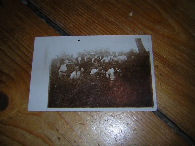 FOTOPOSTKARTE GRUPPE LANDAUSFLUG? vom Urlaubsschiff Wangoni. Um 1930 ...