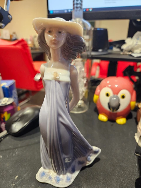 VINTAGE LLADRO DAISA #5644 Porcelain Retired Figurine Susan £26.72 ...