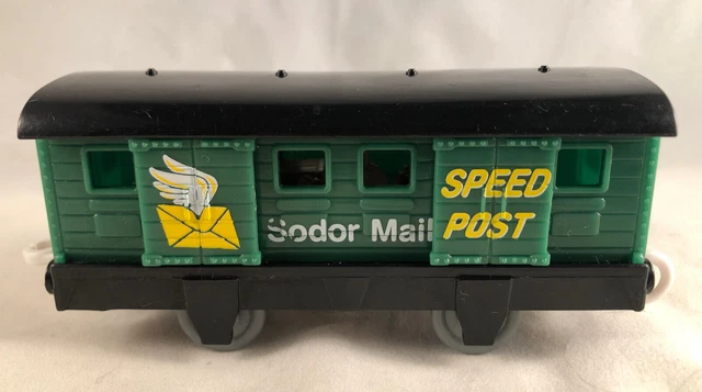 THOMAS & FRIENDS Trackmaster Motorized PERCY & SODOR MAIL Car Train ...