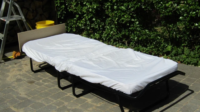 JAY-BE SINGLE FOLDING Bed Metal Frame Space Saving Guest Bed Collection ...