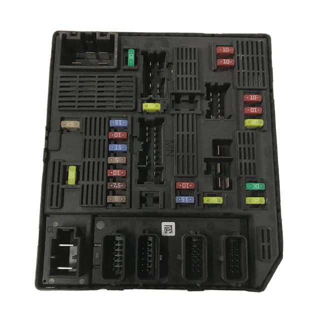 RENAULT SCENIC MK3 Control Module Underhood Switchin Fusible Box Bcm ...