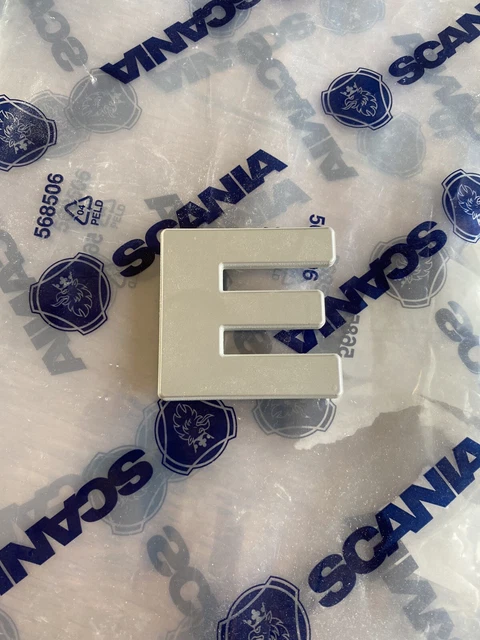 SCANIA 143 E badge new genuine scania v8 £75.00 - PicClick UK